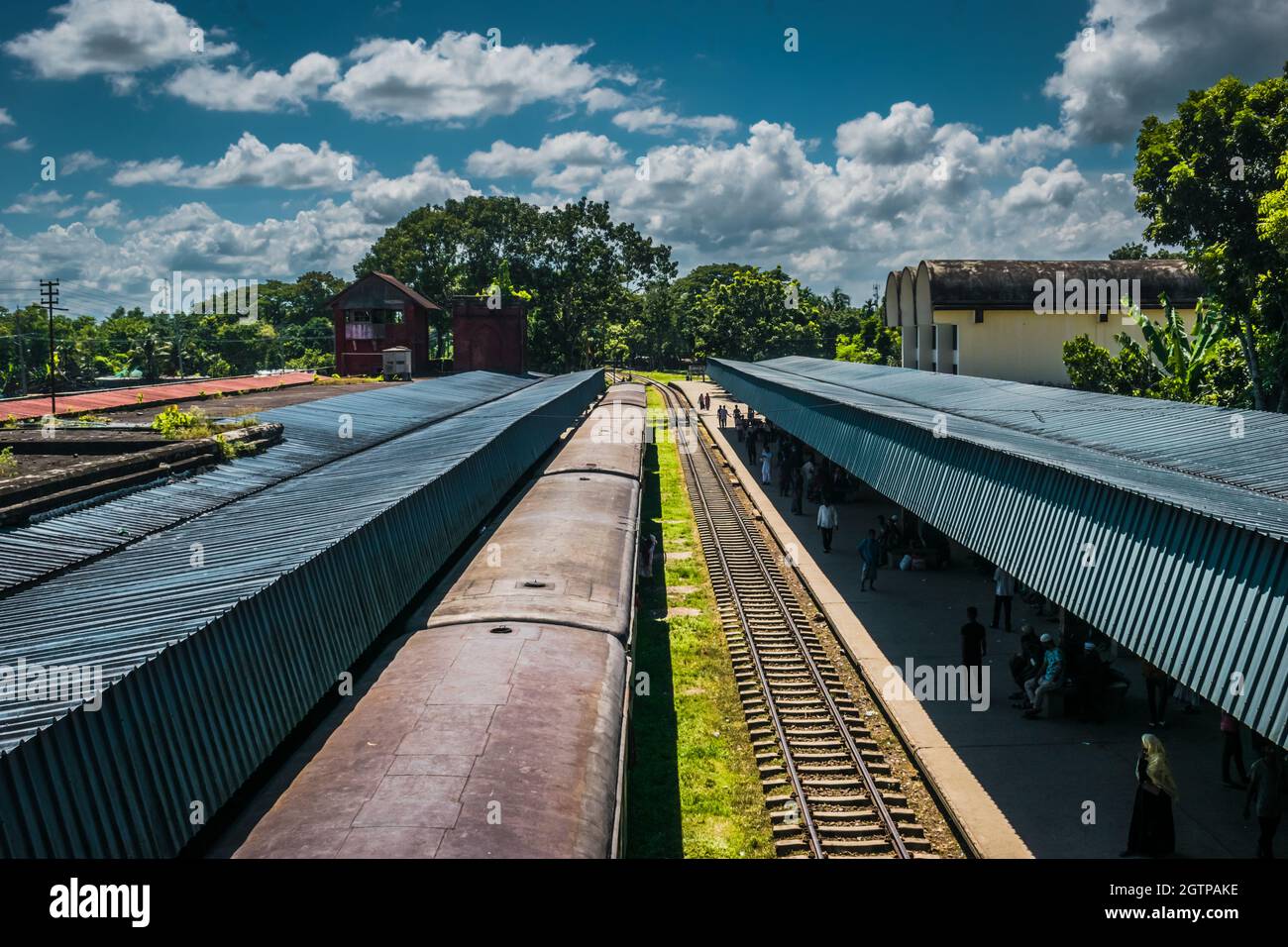Kulaura Railway Station Stock Photo - Alamy