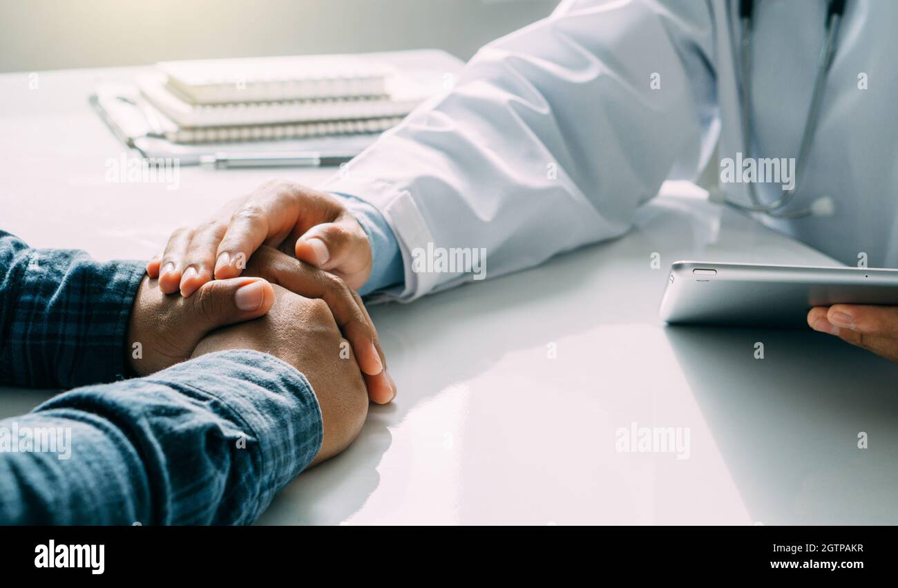 Encouraging cooperation hi-res stock photography and images - Alamy