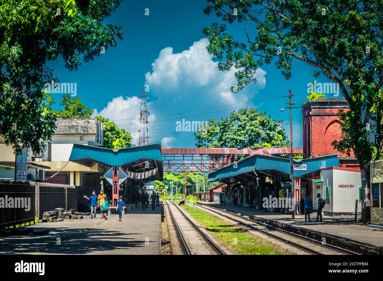 Kulaura Railway Station Stock Photo - Alamy