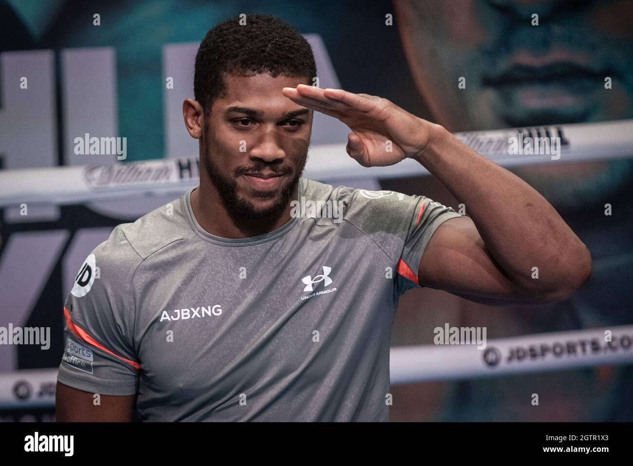 Anthony joshua boxer hi-res stock photography and images - Alamy