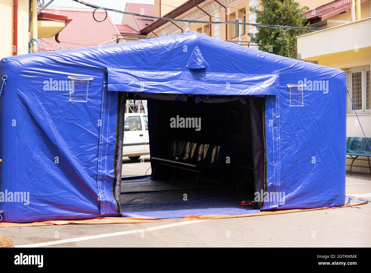 Empty hospital triage tent entrance for COVID 19 pandemic Stock Photo ...