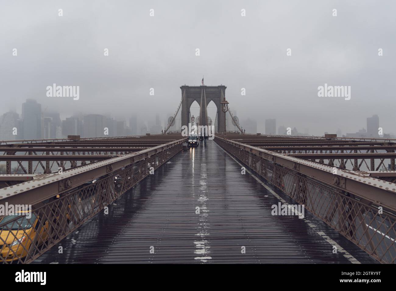 Rain cloud by bridge hi-res stock photography and images - Alamy