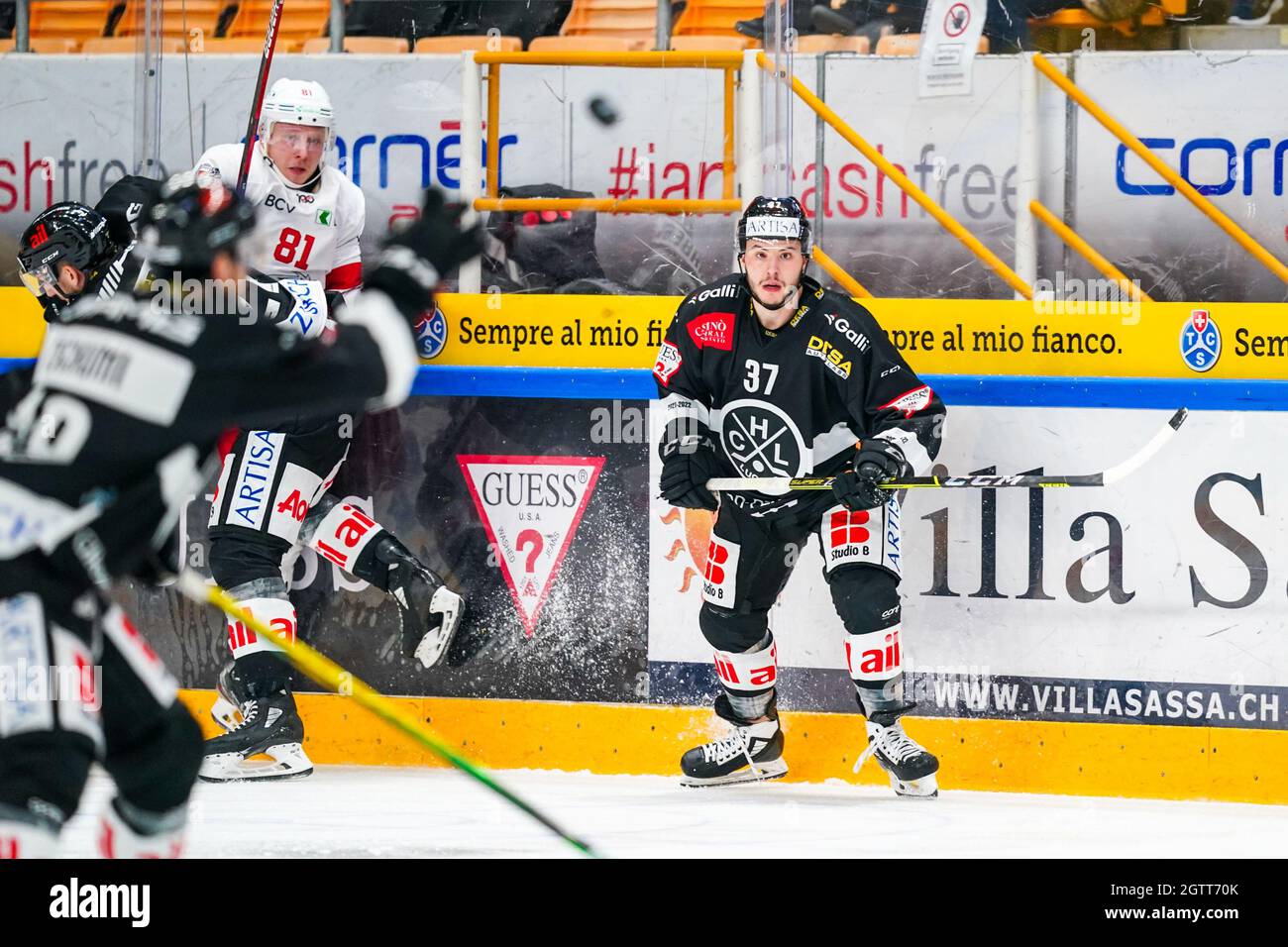 02.10.2021, Porza, Corner Arena, NL: HC Lugano - Lausanne HC, #37 Elia ...