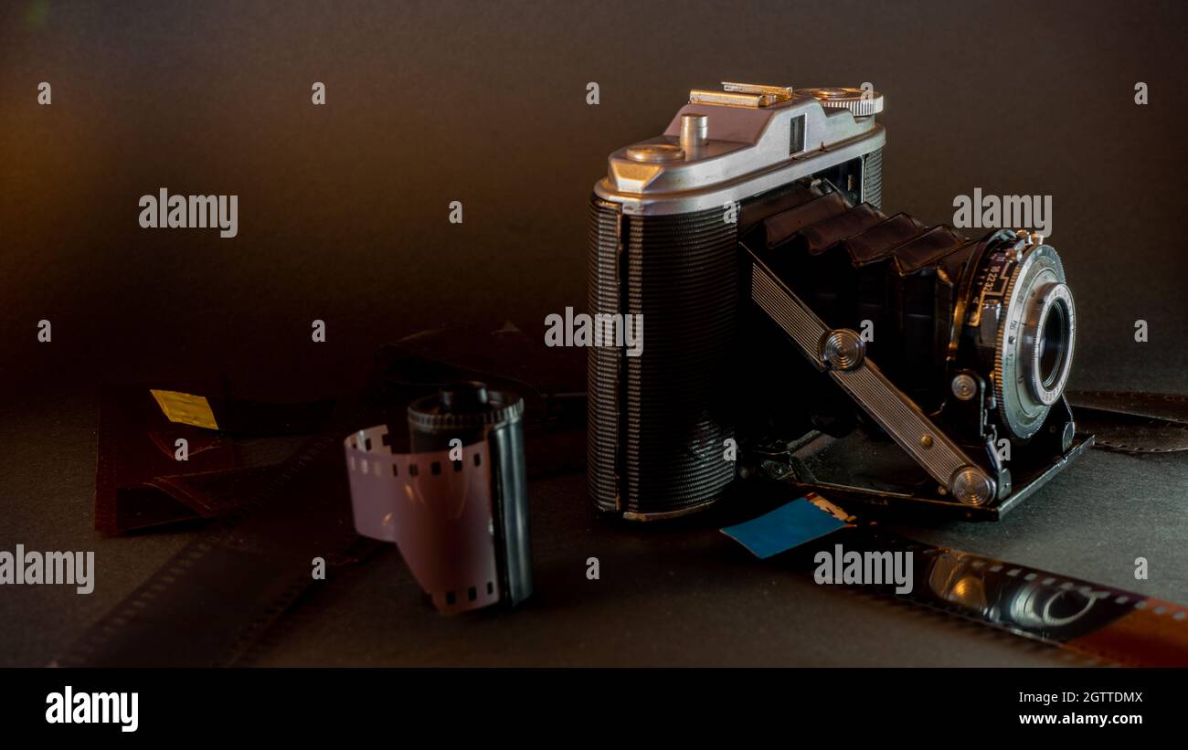 photographic camera of the 50s Stock Photo - Alamy