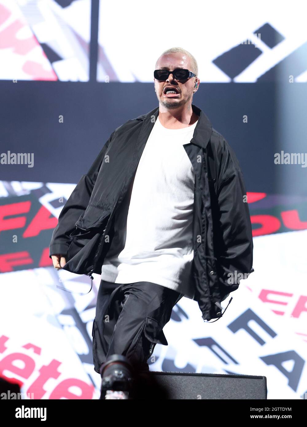 MIAMI, FL - OCTOBER 1: J Balvin performs during Uforia Mix Live 2021 at FTX Arena on October 1 ...