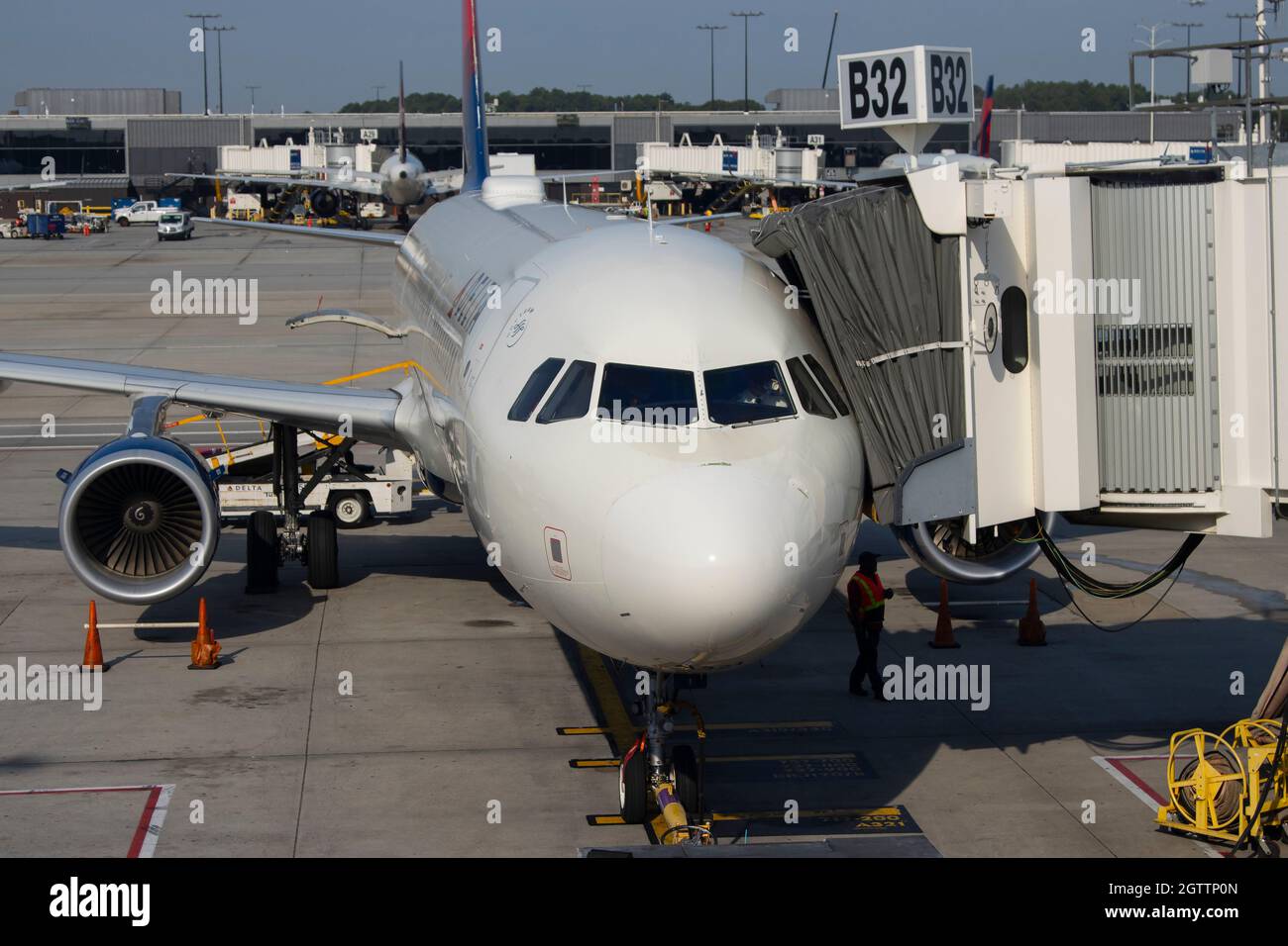 September 14, 2021 - A Delta airlines commercial jet at Hartsfield ...