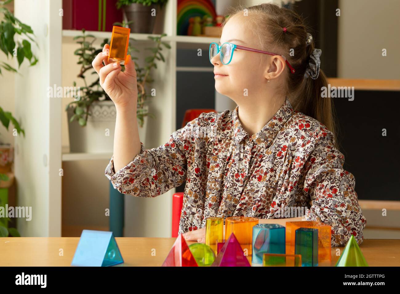 Geometric family shapes hi-res stock photography and images - Alamy