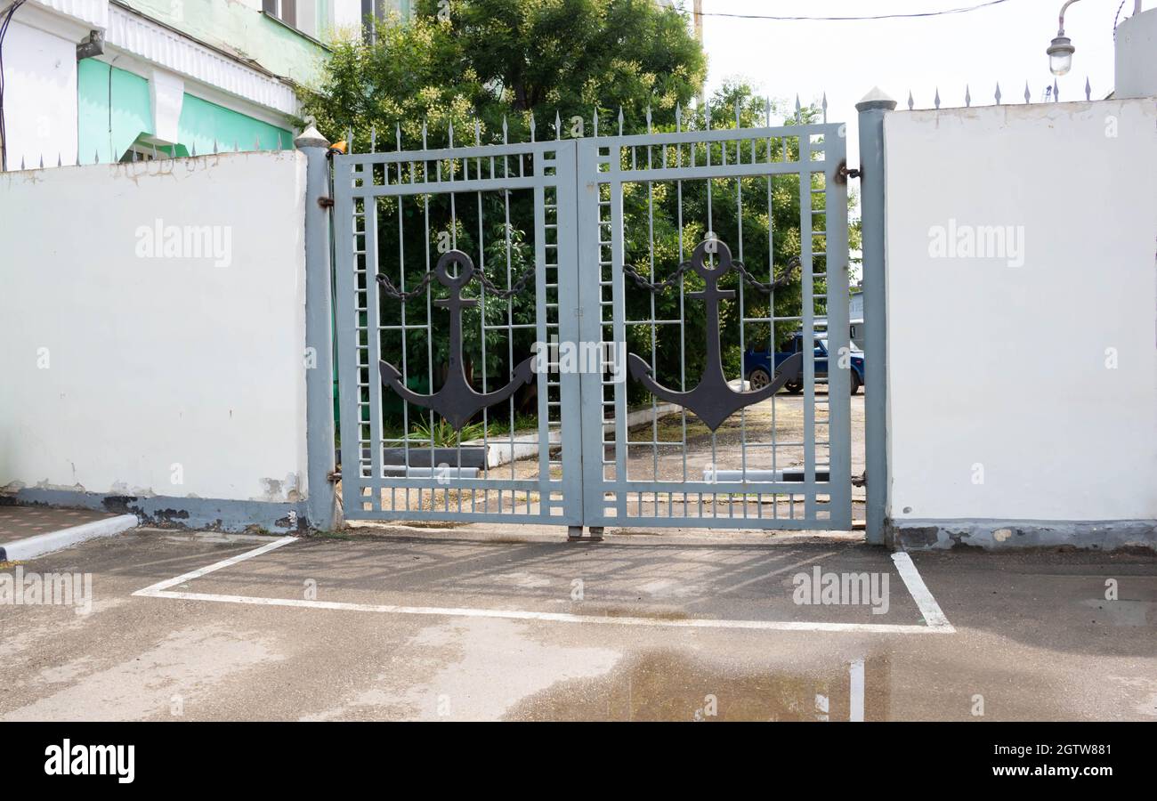 Gateway gate post gates hi-res stock photography and images - Alamy