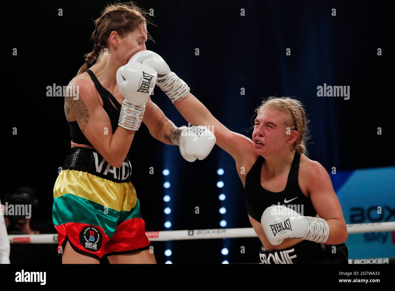 Ebonie jones hi-res stock photography and images - Alamy