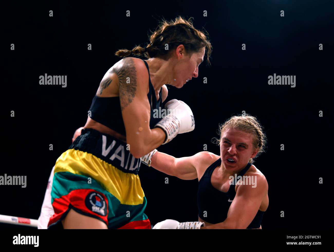 Ebonie jones hi-res stock photography and images - Alamy