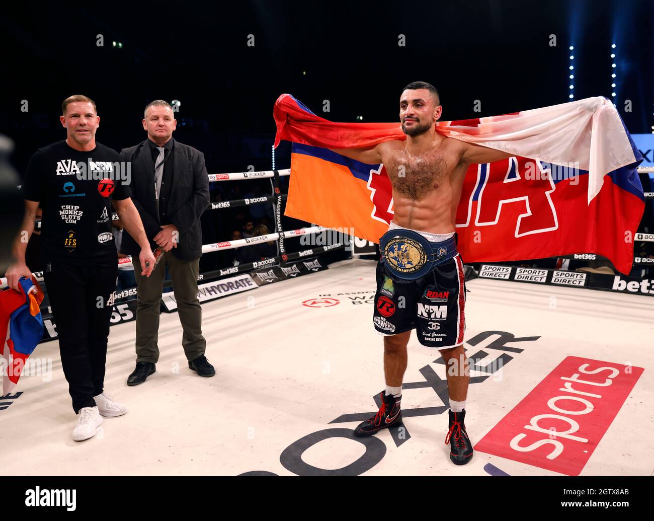 David Avanesyan (right) celebrates victory against Liam Taylor in the ...