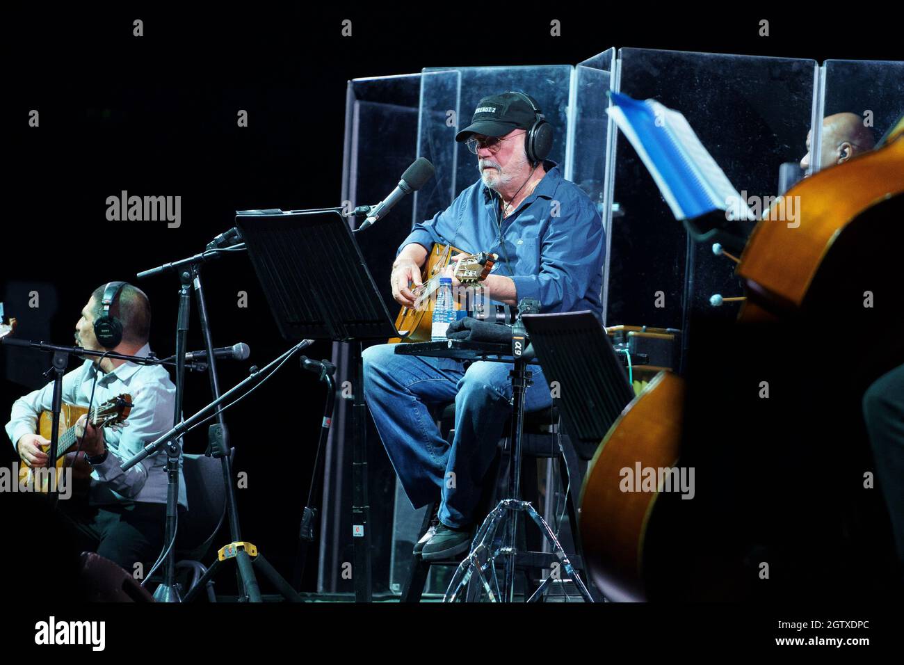 Cuban singer-songwriter Silvio Rodríguez performs during a new tour ...