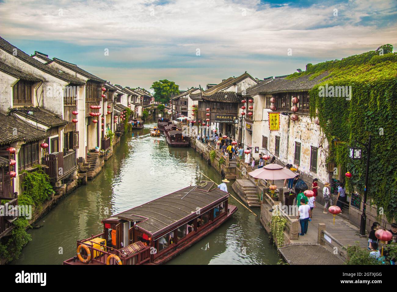 Mexico city canal building hi-res stock photography and images - Alamy