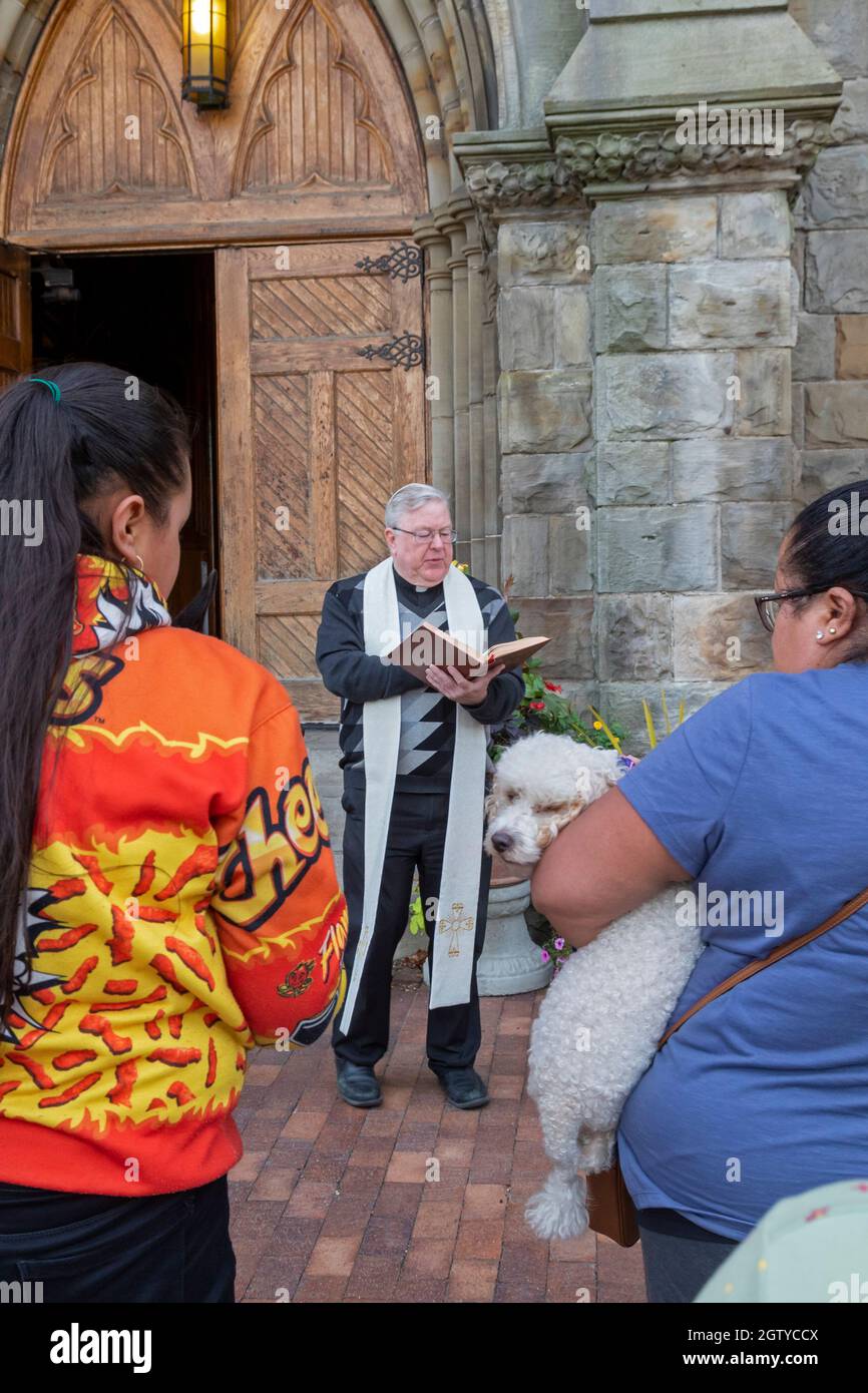 Detroit, Michigan, USA. 2nd Oct, 2021. Monsignor Charles Kosanke ...