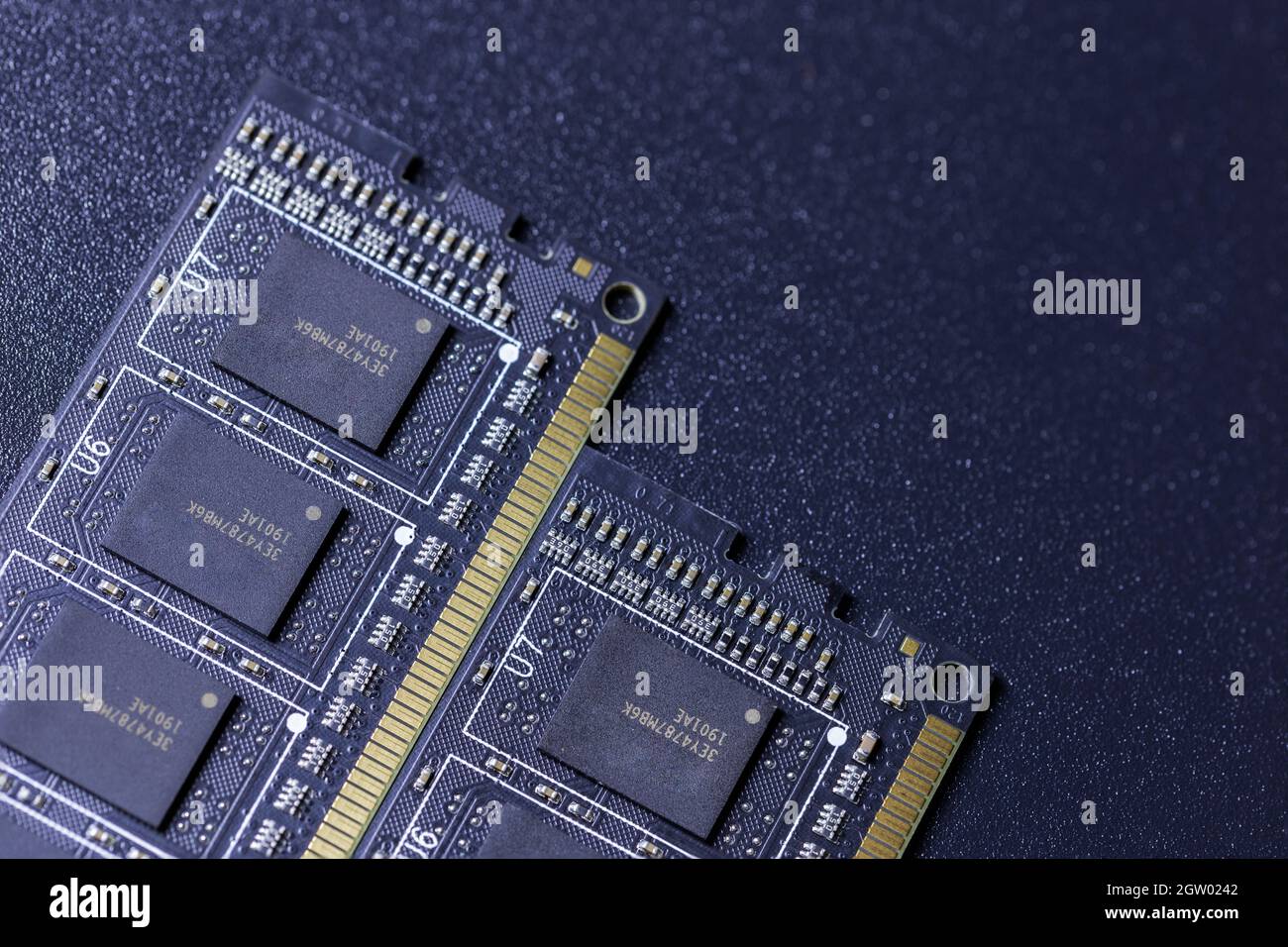 Chip bus hi-res stock photography and images - Alamy