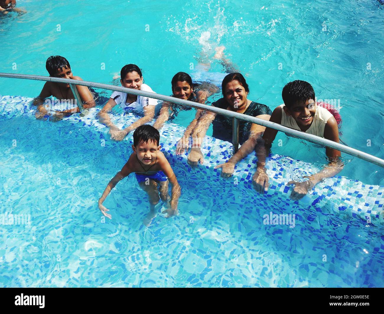 People swimming pool team asia hi-res stock photography and images - Alamy