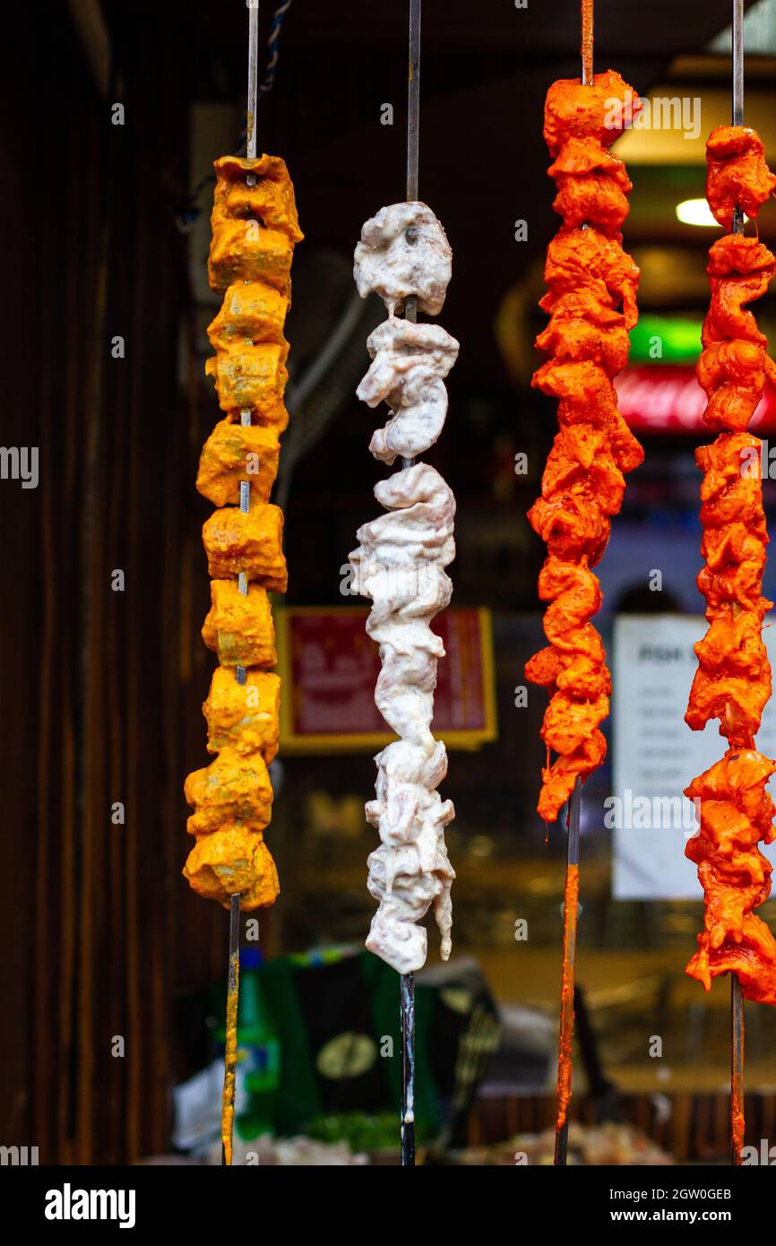 India spice market art hi-res stock photography and images - Alamy