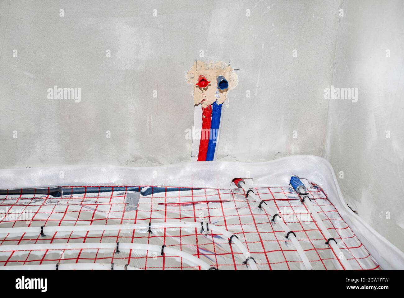 Faucet coming out of wall hi-res stock photography and images - Alamy