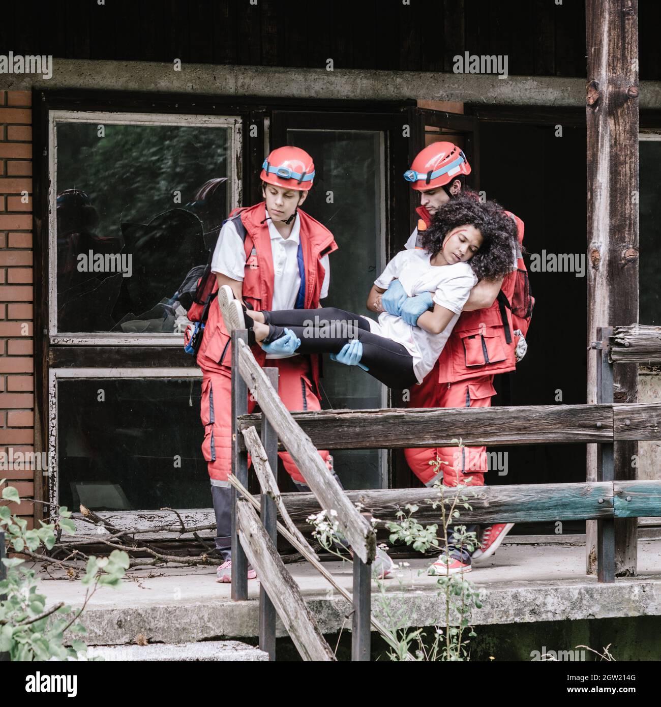 Helping hurricane victim hi-res stock photography and images - Alamy