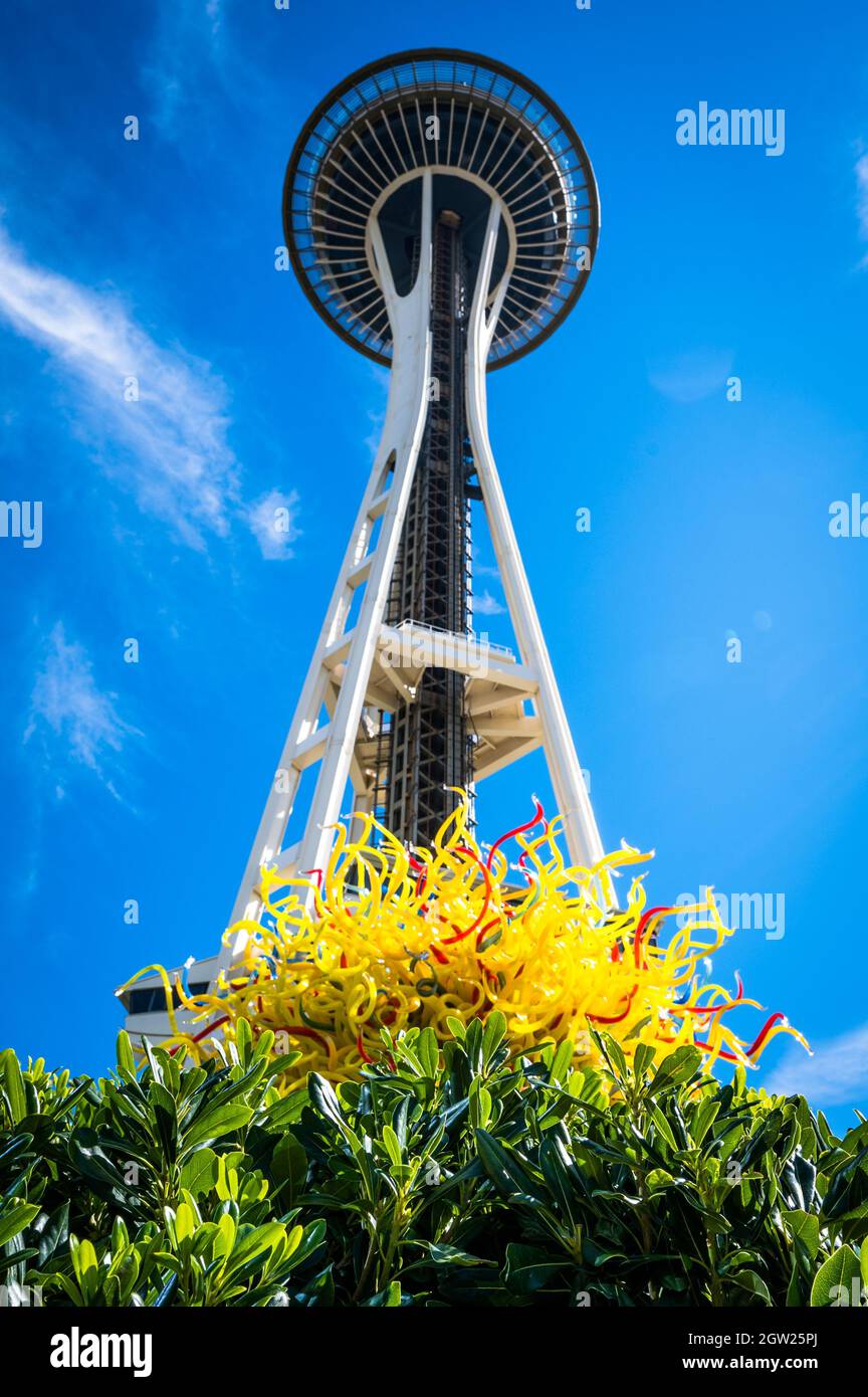 Elevator on space needle seattle hi-res stock photography and images ...