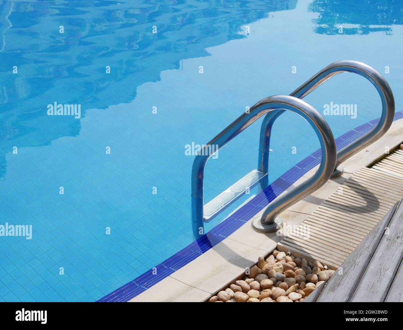 Spiral steps pool hi-res stock photography and images - Alamy