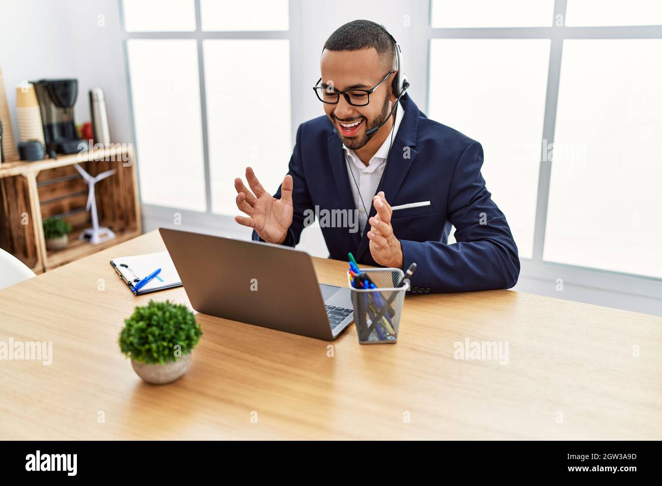 Arab american support center hi-res stock photography and images - Alamy