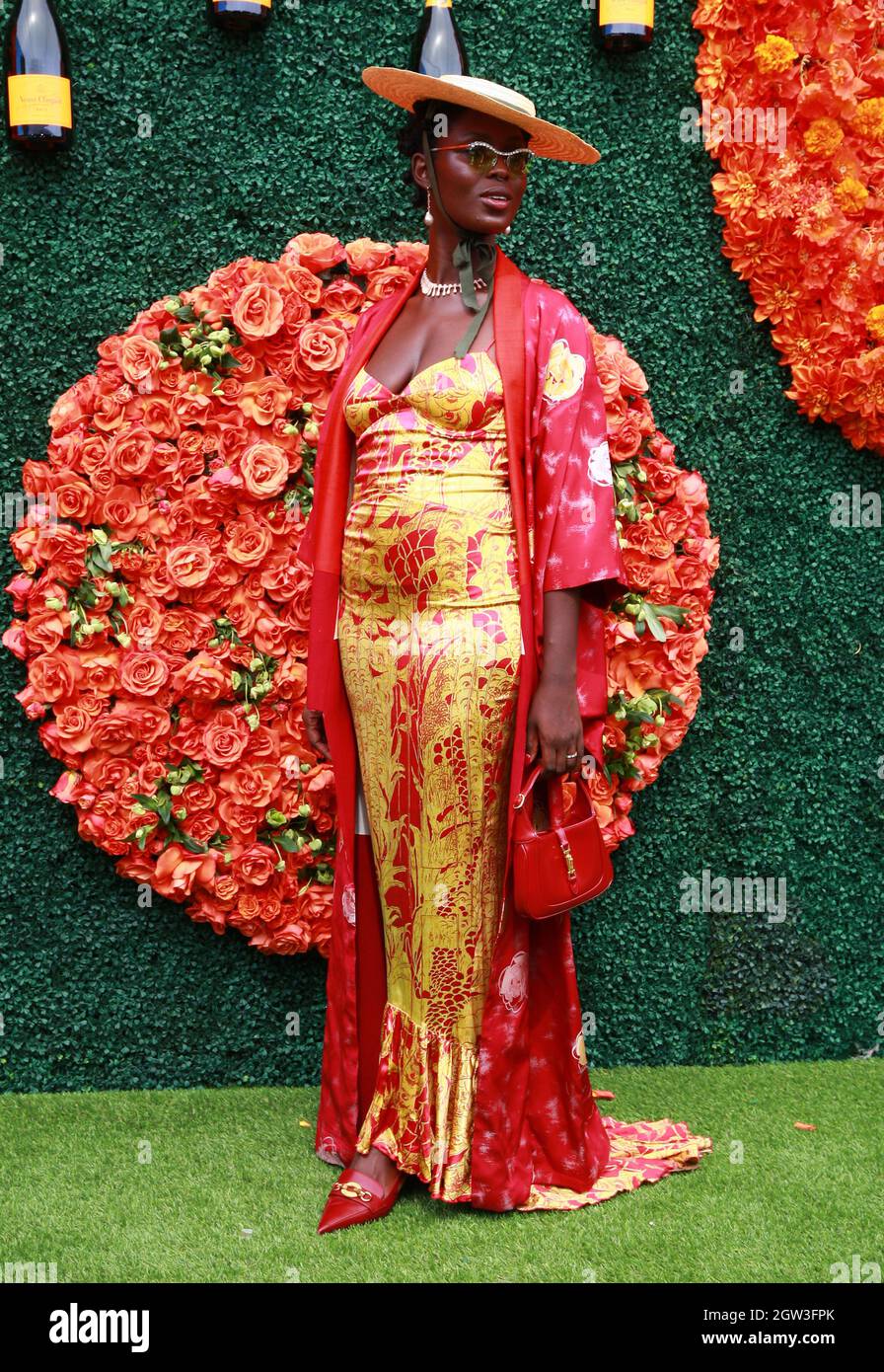 Los Angeles, Ca. 2nd Oct, 2021. Jodi Turner-Smith attends the Veuve ...