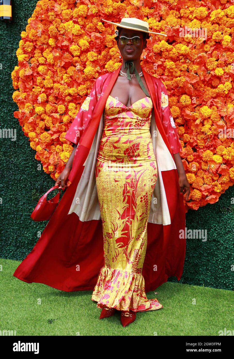 Los Angeles, Ca. 2nd Oct, 2021. Jodi Turner-Smith attends the Veuve ...