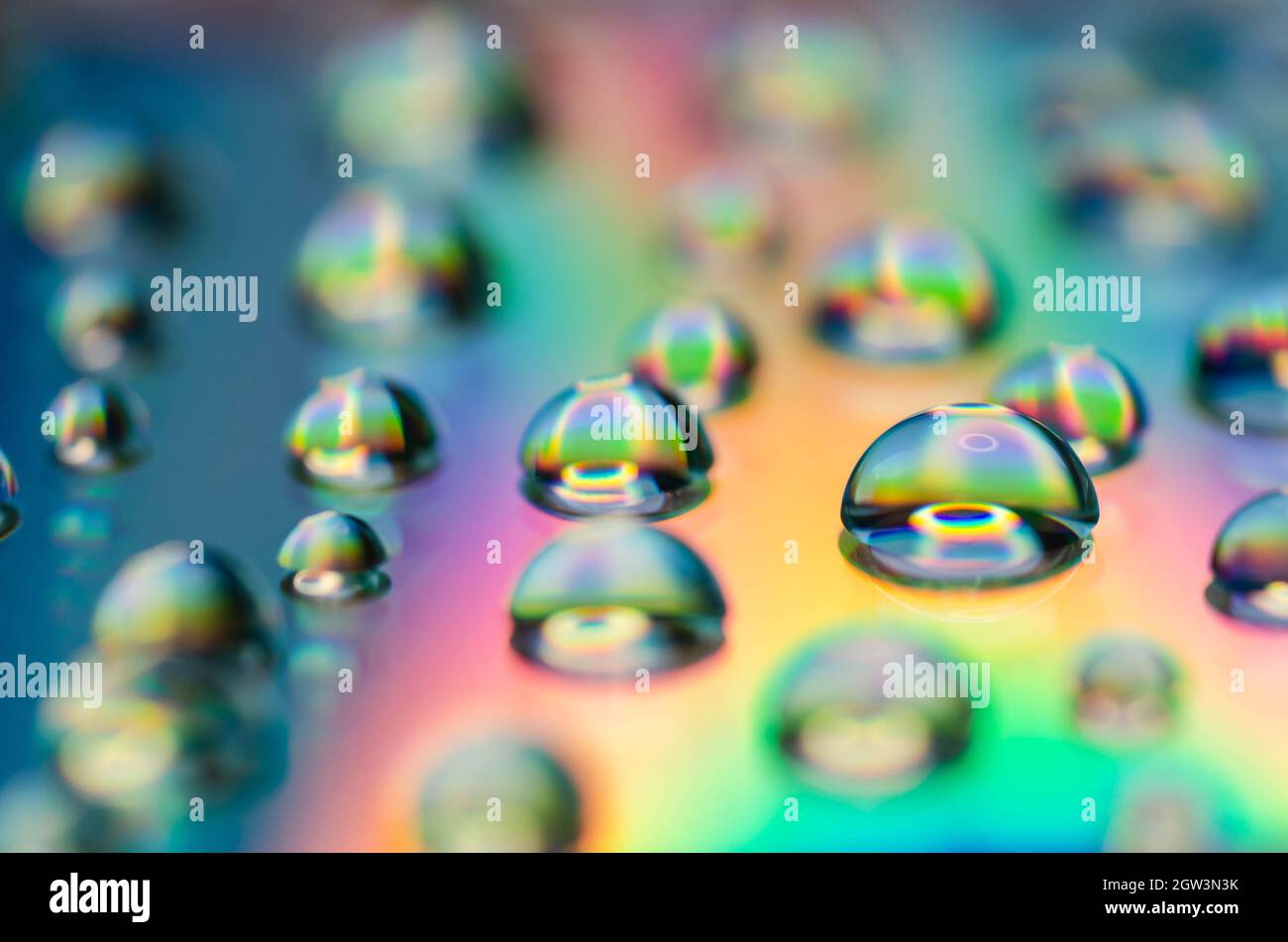 Refracted water drop hi-res stock photography and images - Alamy