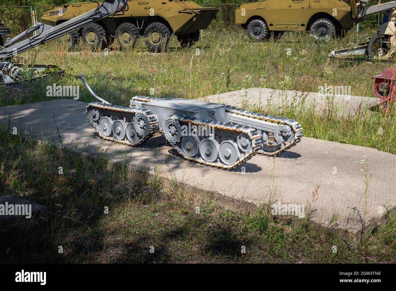 Robots that helped cleaning Chernobyl Power Plant after the explosion ...
