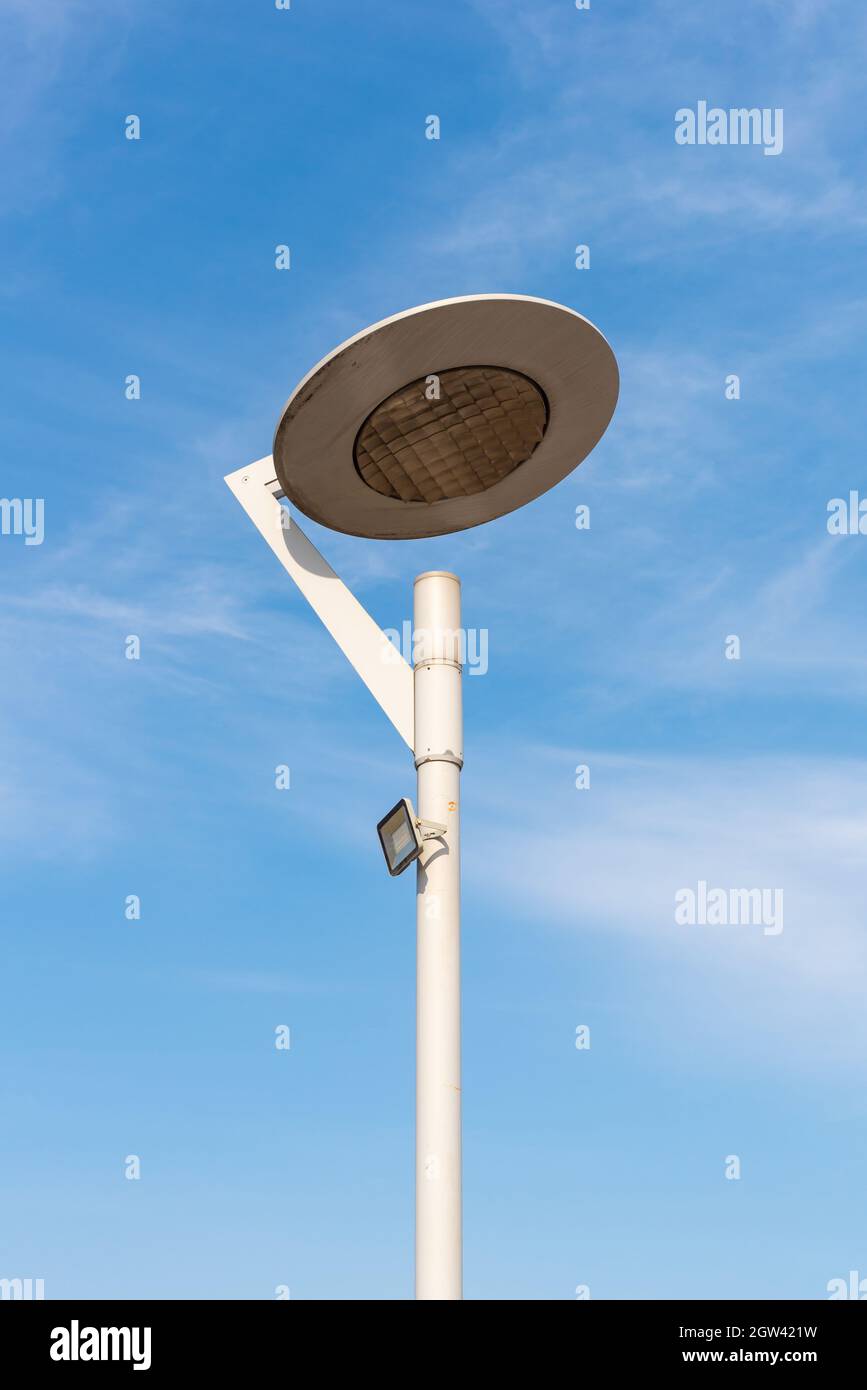 Edison chandelier lighting hi-res stock photography and images - Alamy