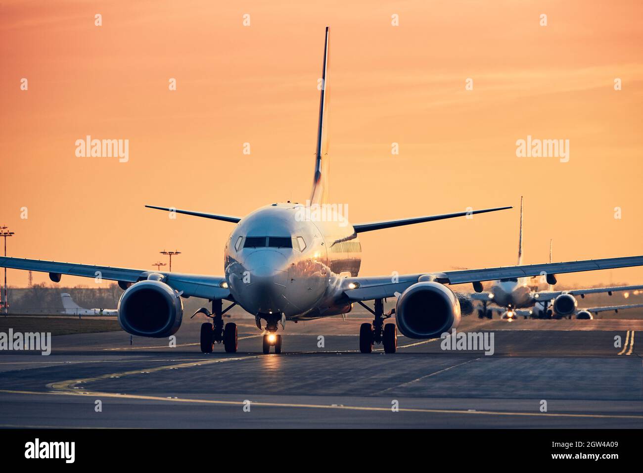 Very busy airpot hi-res stock photography and images - Alamy
