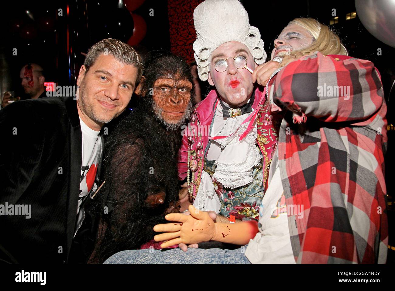 New York, NY, USA. 31 October, 2011. (EXCLUSIVE COVERAGE), Tom Murro ...