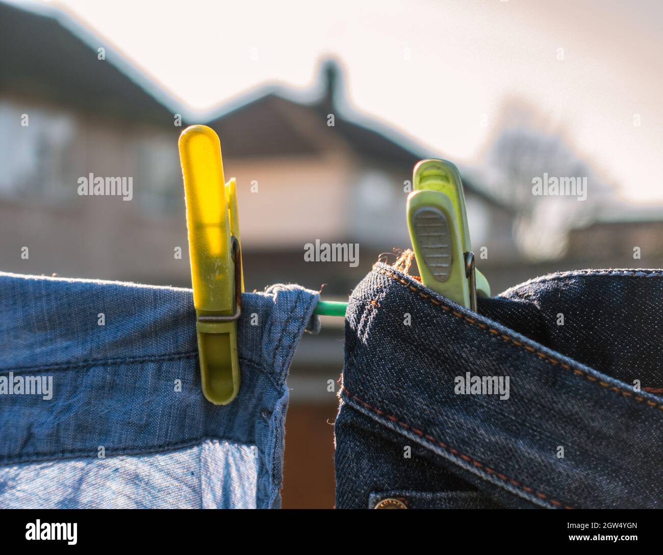 Washing line clips hi-res stock photography and images - Alamy
