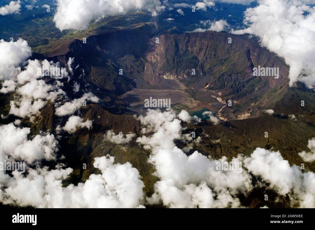 Tambora hi-res stock photography and images - Alamy