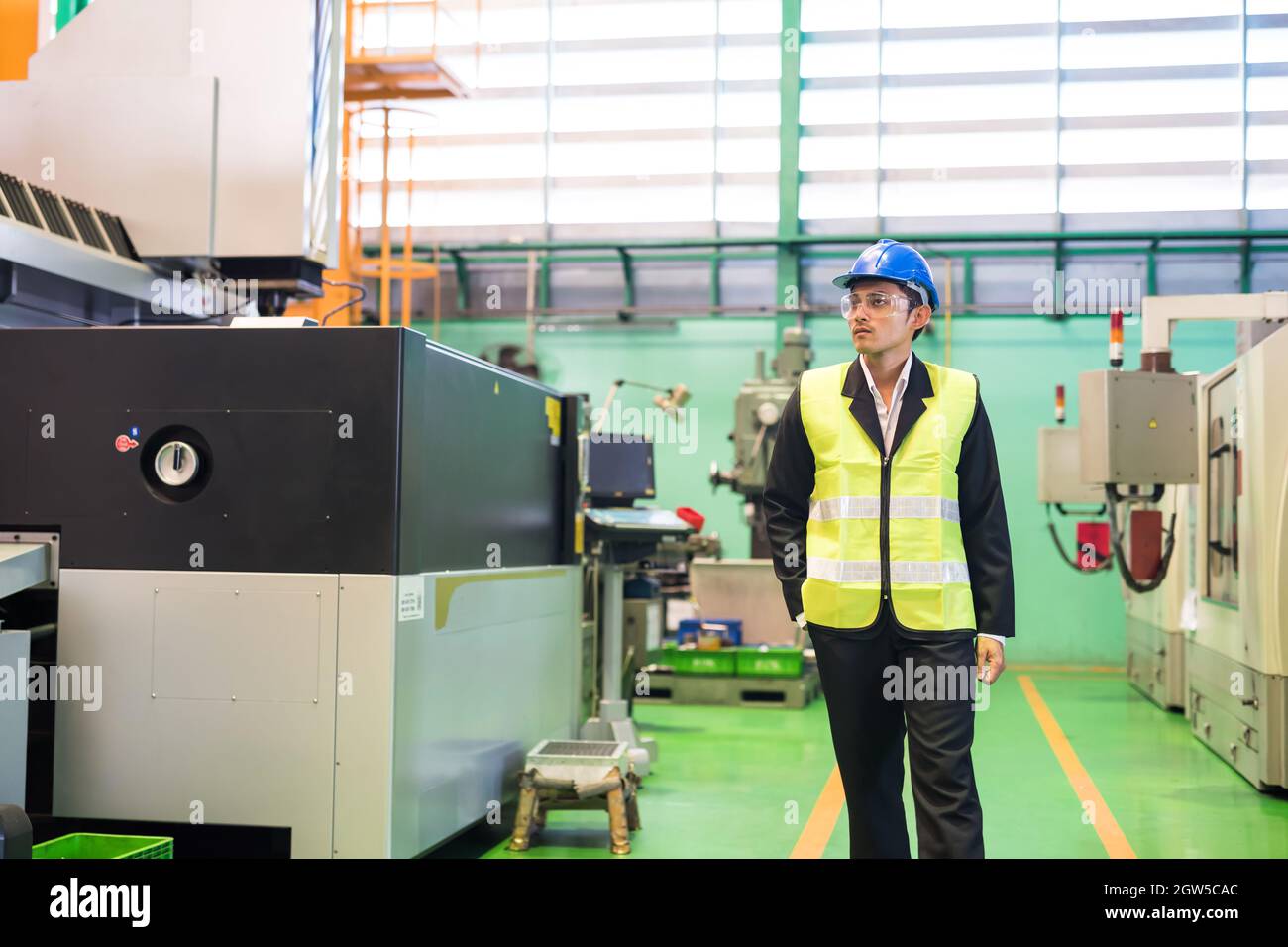 Factory inspection asia hi-res stock photography and images - Alamy
