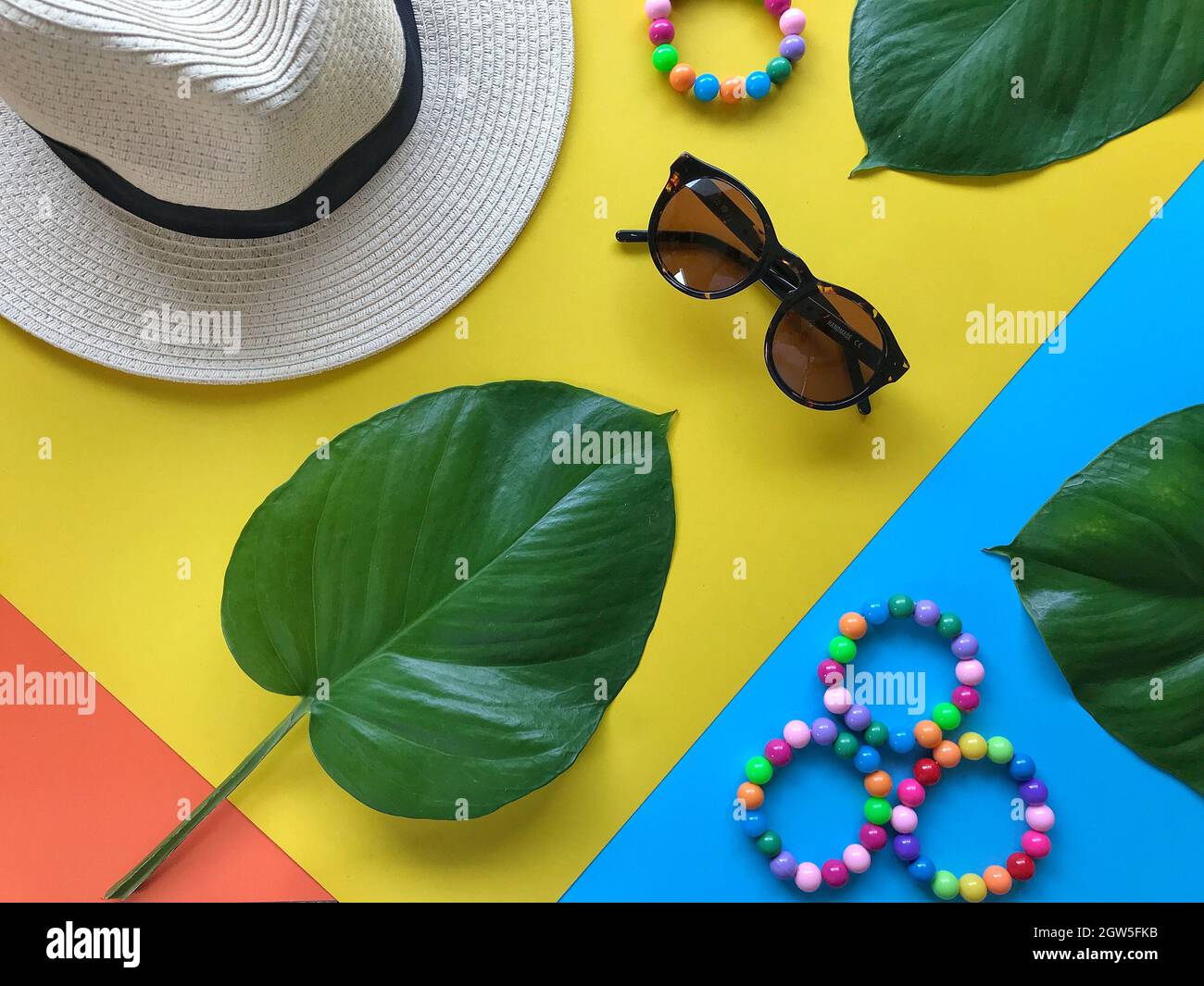 Summer, Lay Flat, Colorful Stock Photo - Alamy