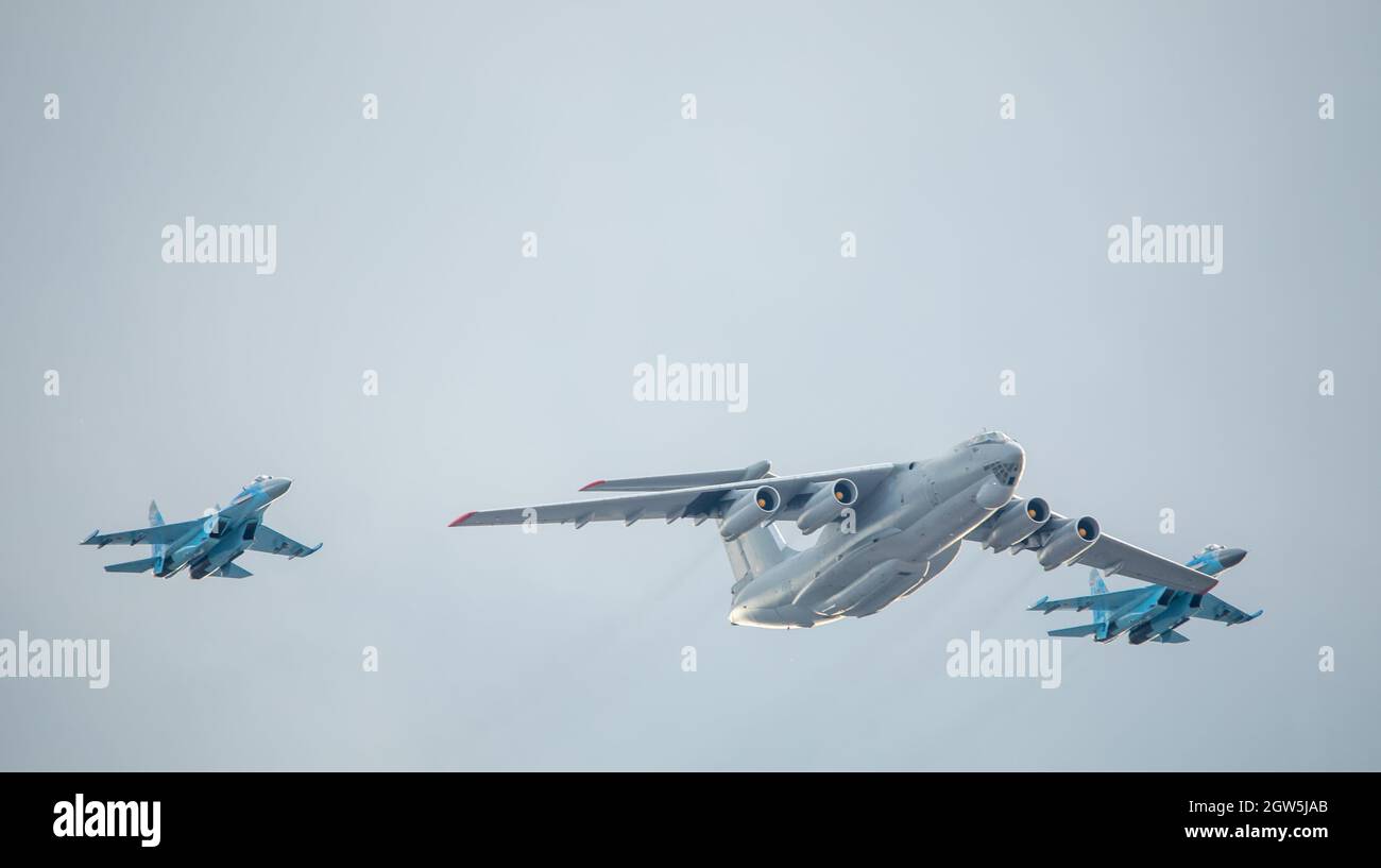 Cargo plane nose up hi-res stock photography and images - Alamy