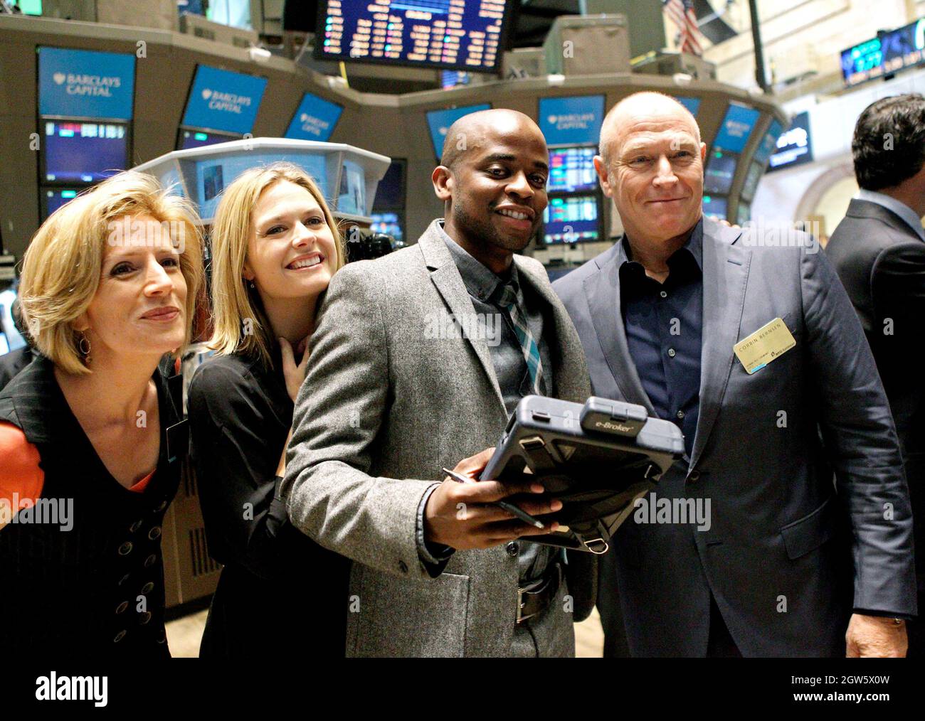 New York, NY, USA. 6 October, 2011. Actors, Kirsten Nelson, Maggie ...
