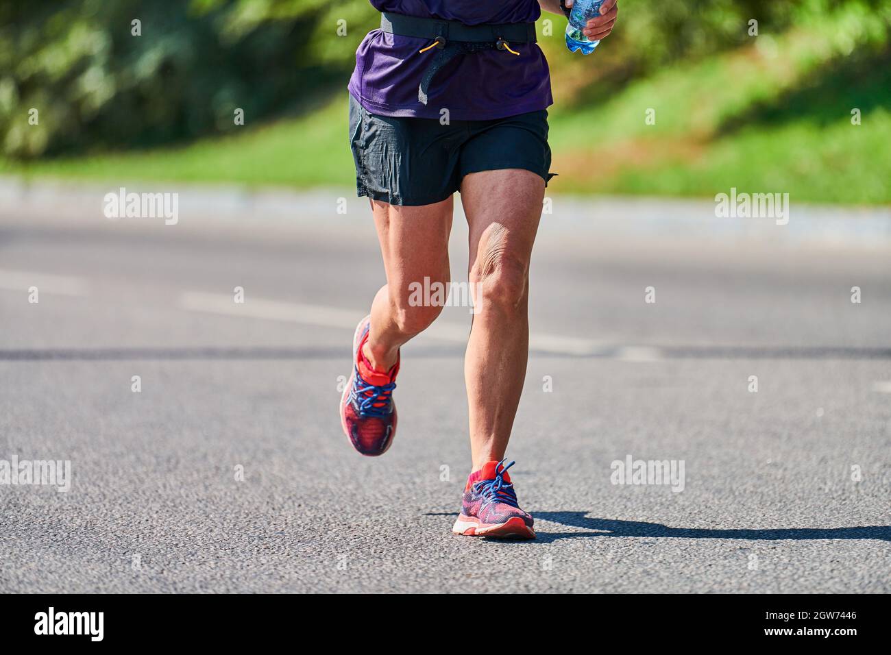 Man running track blurred motion hi-res stock photography and images ...