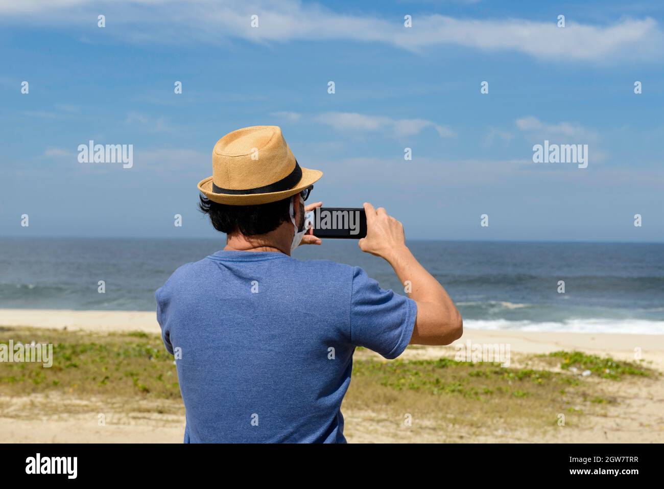 Normal beach scene hi-res stock photography and images - Alamy