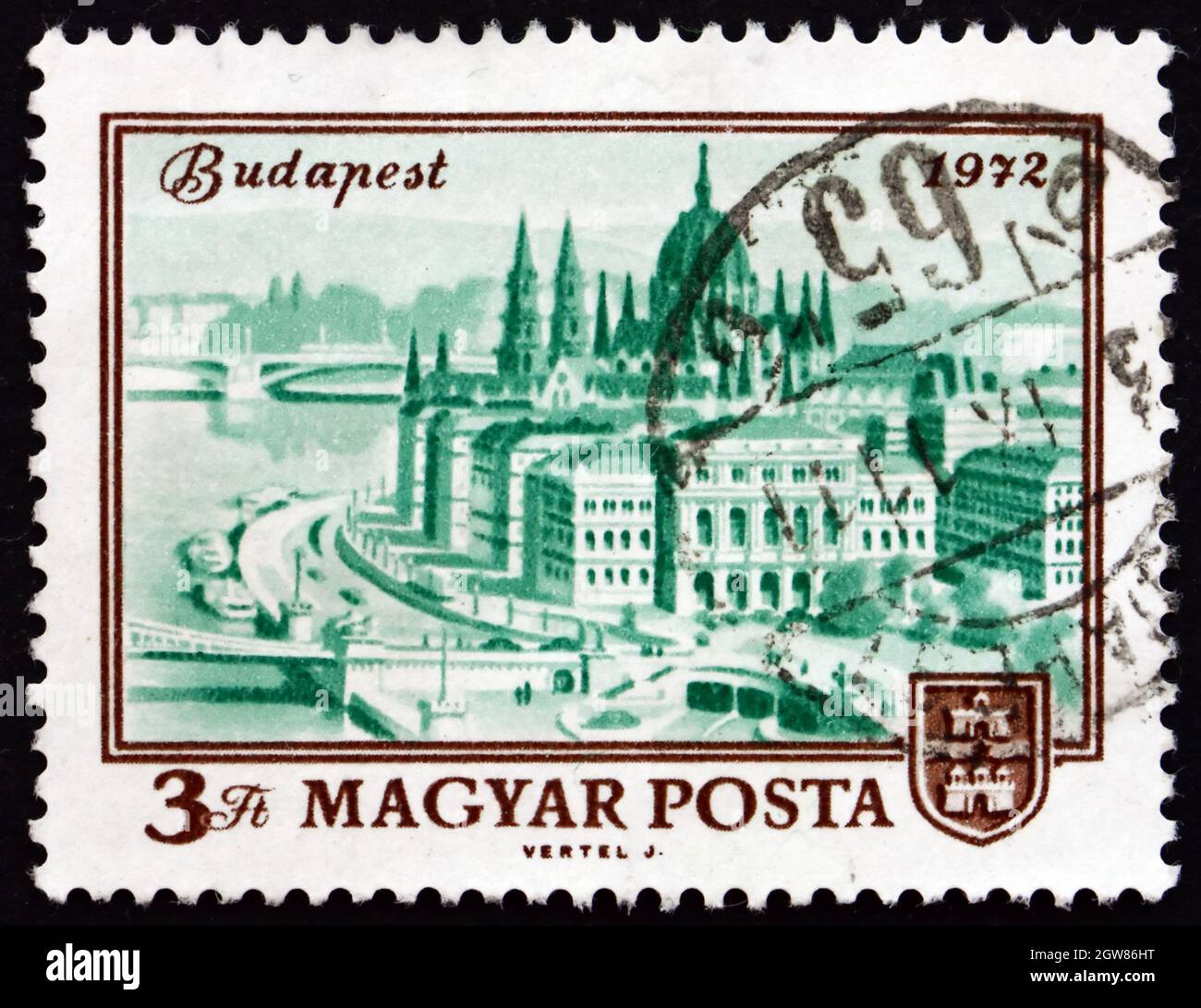 HUNGARY - CIRCA 1972: a stamp printed in the Hungary shows Budapest ...