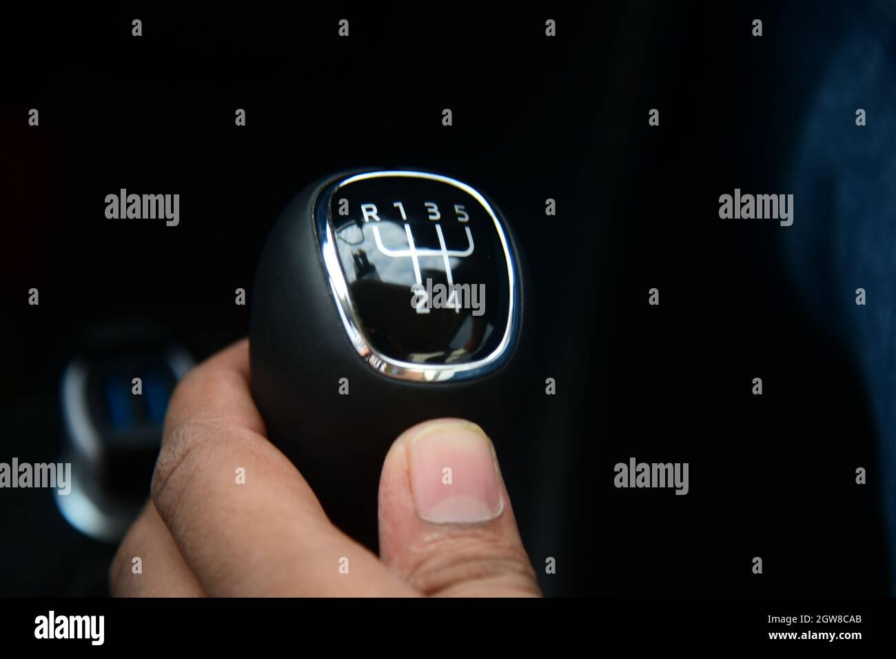 Driving hand on gear shift hi-res stock photography and images - Alamy