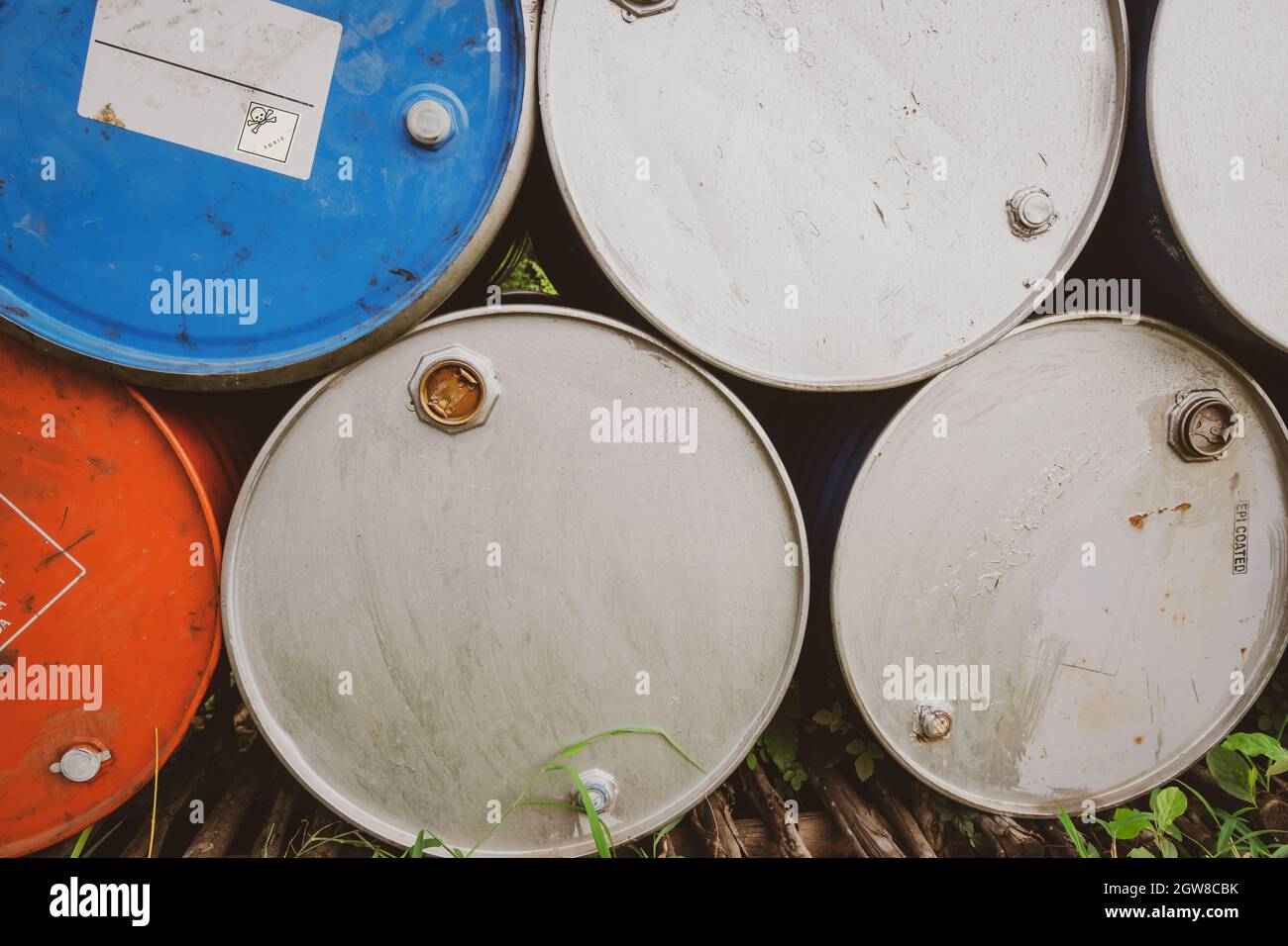 Barrels oil label hi-res stock photography and images - Alamy