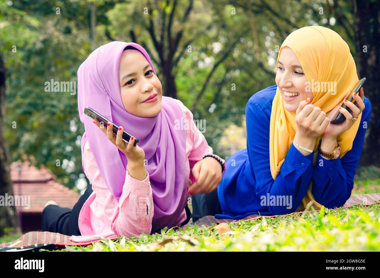 Beauty muslimah hi-res stock photography and images - Alamy