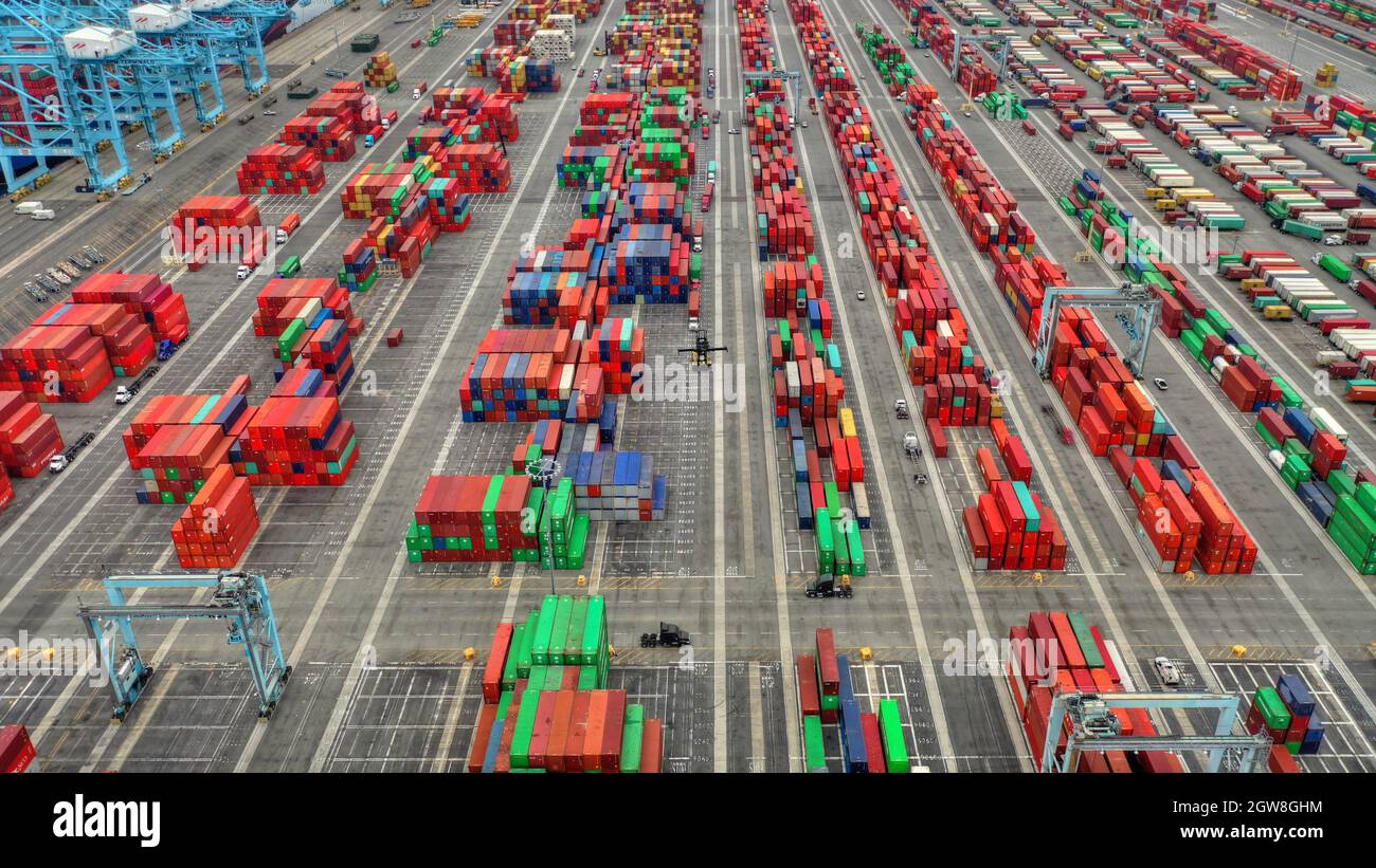 Aerial View Of Commercial Dock Stock Photo - Alamy