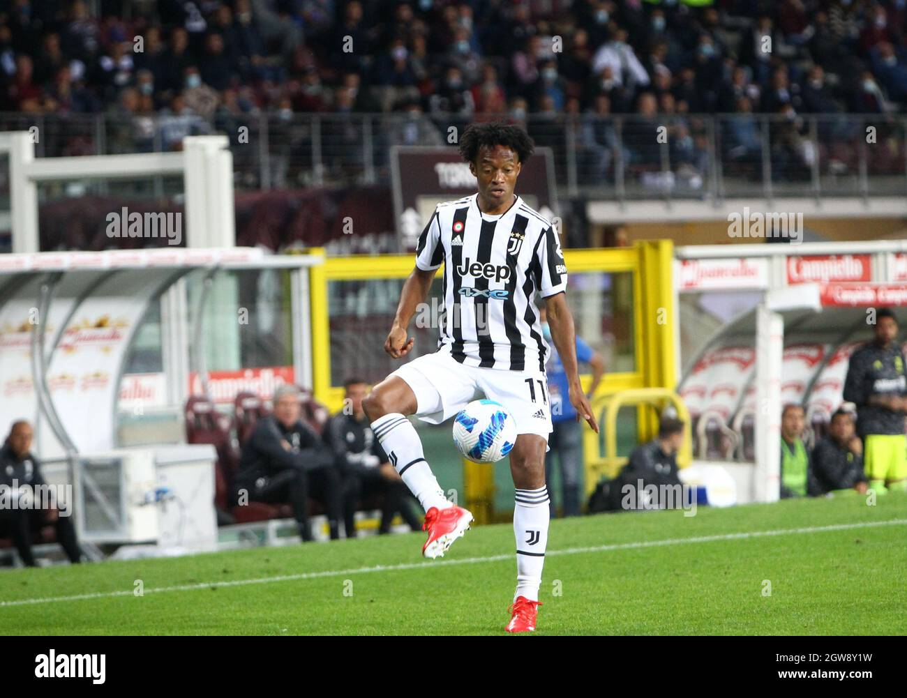 Cuadrado juventus torino hi-res stock photography and images - Alamy