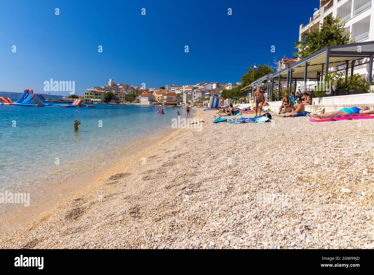 Pebble beach in Igrane town, the Adriatic Sea, Croatia Stock Photo - Alamy