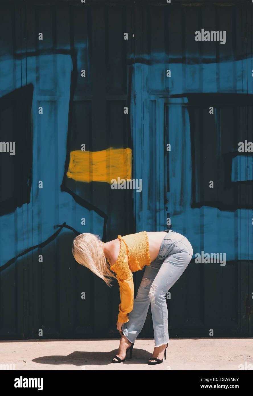 High heels tag hi-res stock photography and images - Alamy