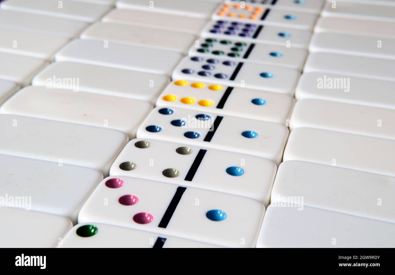 Domino computer hi-res stock photography and images - Alamy